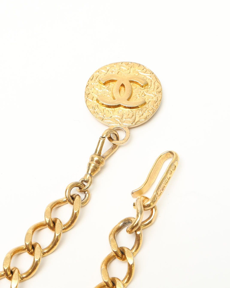 Vintage Chanel Chain Belt - A Retro Tale