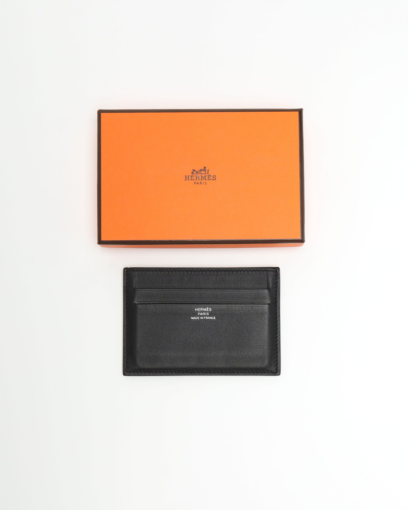 Vintage Hermès Card Holder - A Retro Tale