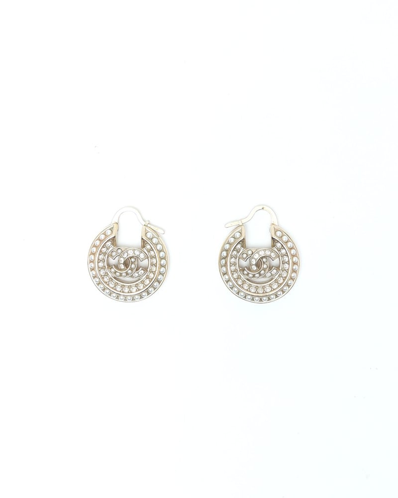 Vintage Chanel CC Earrings - A Retro Tale - SB001165