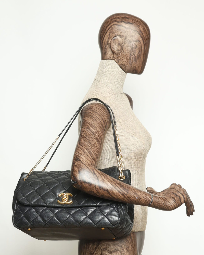 Vintage Chanel Chain Accordion Flap Bag - 842-25620