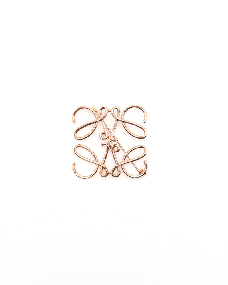 Vintage Loewe Anagram Brooch – A3914126 | A Retro Tale