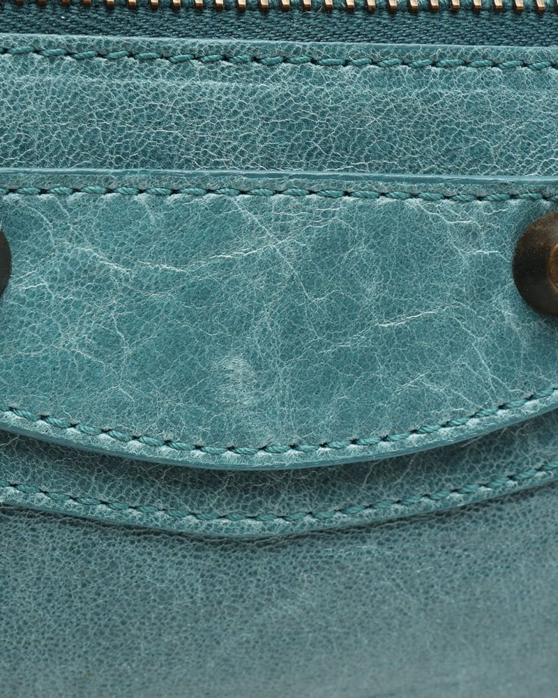 Vintage Balenciaga First Bag SB001911 - A Retro Tale