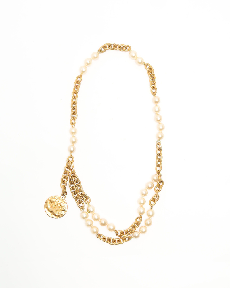 Vintage Chanel Coco Mark Pearl Chain Belt - K251210217329