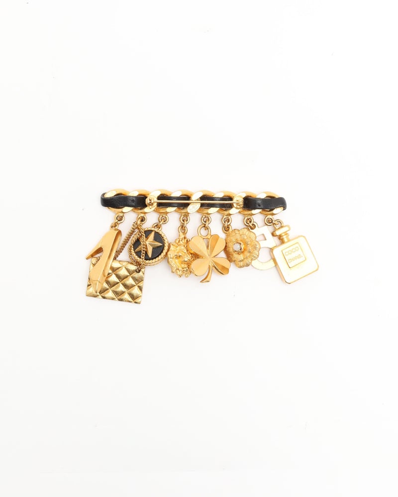 Vintage Chanel Icon Brooch in Very Good Condition - WZ594747