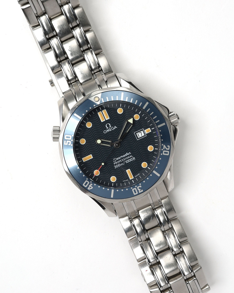 Vintage Omega Seamaster 300 M 41mm 1995 Watch Ref. 2541.80 - A Retro Tale