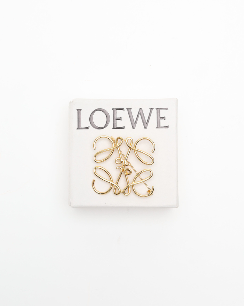 Vintage Loewe Brooch Anagram - A Retro Tale